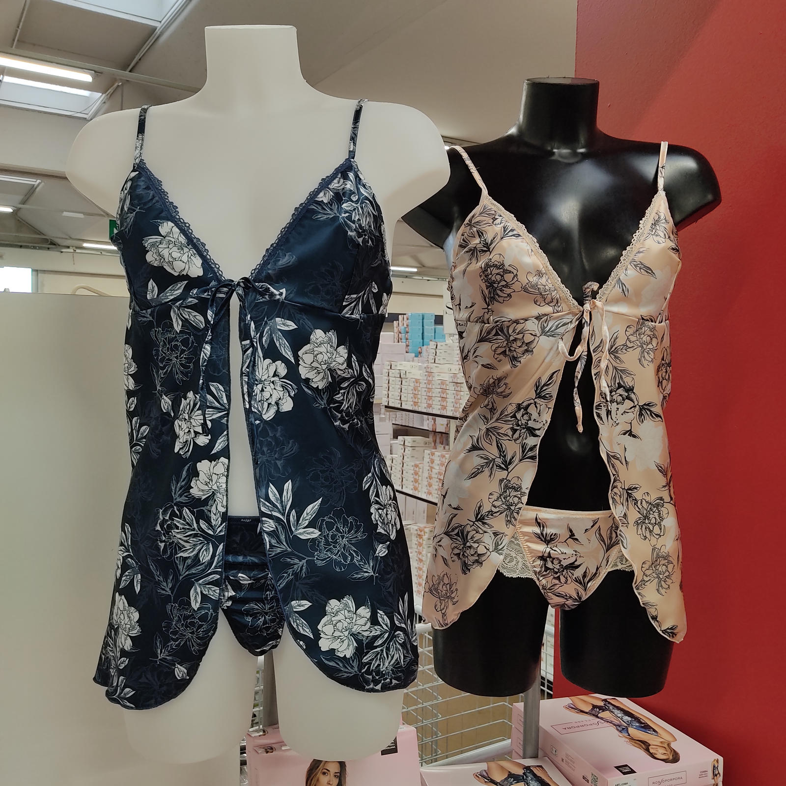 COMPLETI INTIMO DONNA CD884 ROSSOPORPORA | Ingrosso MAGLIE INTIME DONNA ...